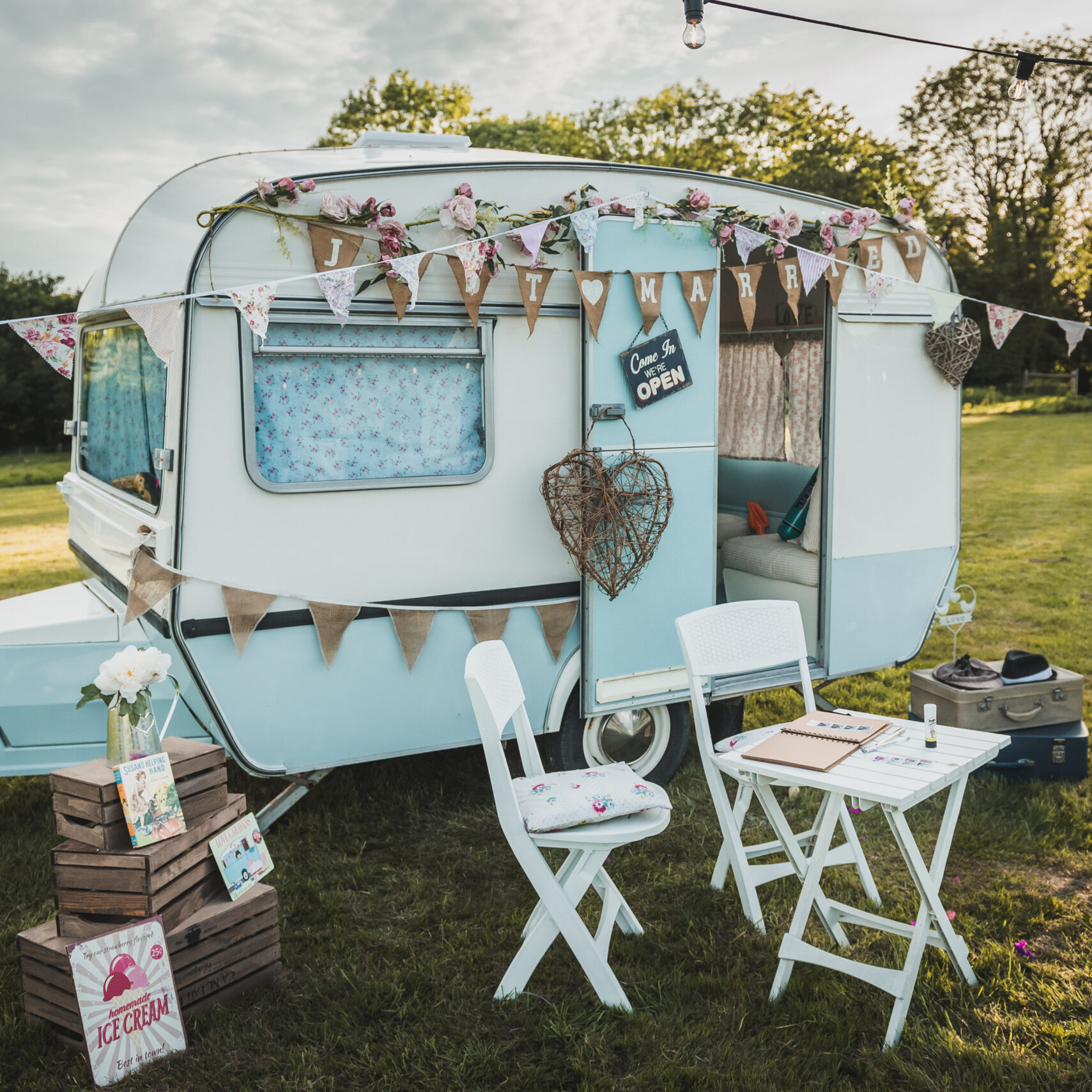 Gallery - Caravan Photobooth Hampshire